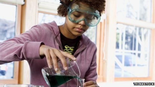 Science careers not 'the preserve of men' - BBC News