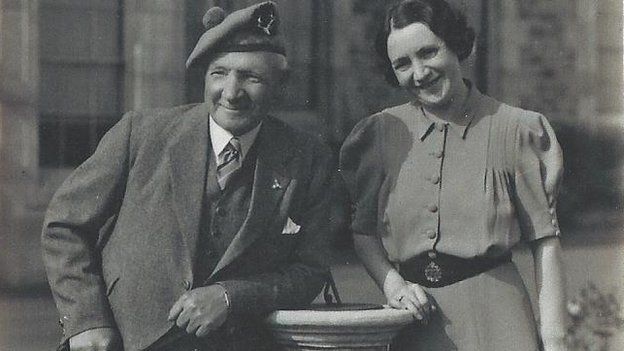 World War One at Home: How Harry Lauder's war tragedy spurred him on ...