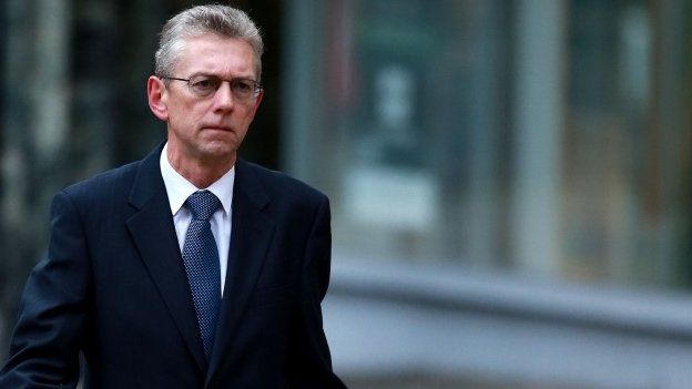 Duncan McTier: Leading musician admits sex assaults on students - BBC News