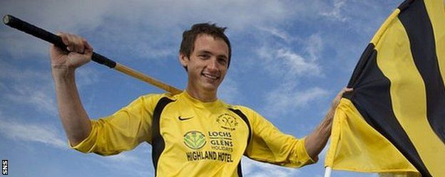 Gary Innes: Fort William star bids farewell to shinty - BBC Sport