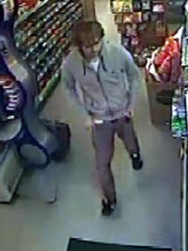 CCTV image of missing Shaun Ritchie released as search continues - BBC News
