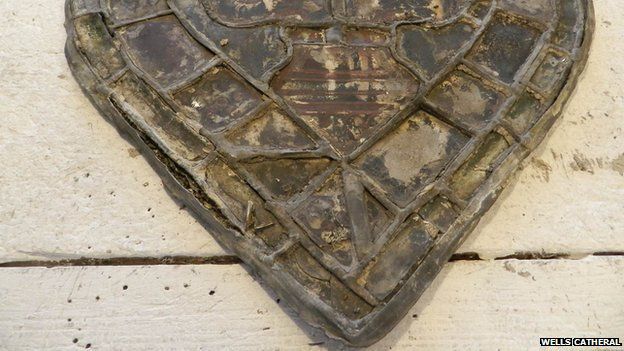 Wells Cathedral's Jesse window project completed - BBC News