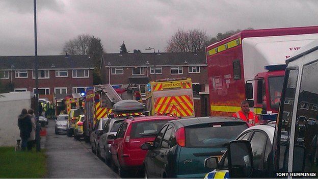 Body of man and woman found in house in Yate - BBC News