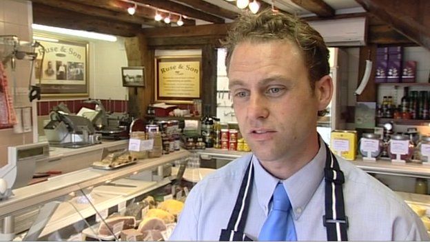 Long Melford deaths: Ruse family 'overwhelmed' by support - BBC News