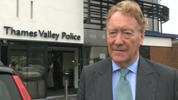 Thames Valley Police's search and recovery team axed - BBC News
