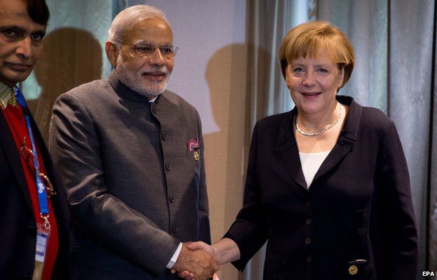 In pictures: G20 leaders, protests and koalas in Brisbane - BBC News