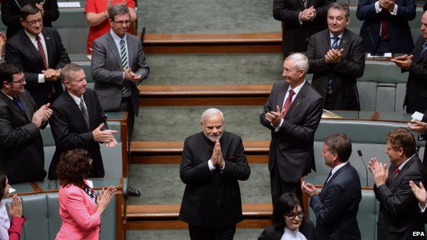 Australia and India to push for free trade pact - BBC News