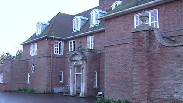 Stormont talks to focus on Troubles legacy - BBC News