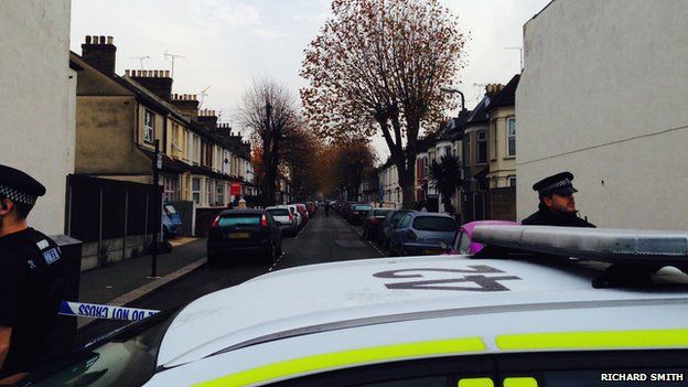 Southend murder probe after stabbing victim dies - BBC News