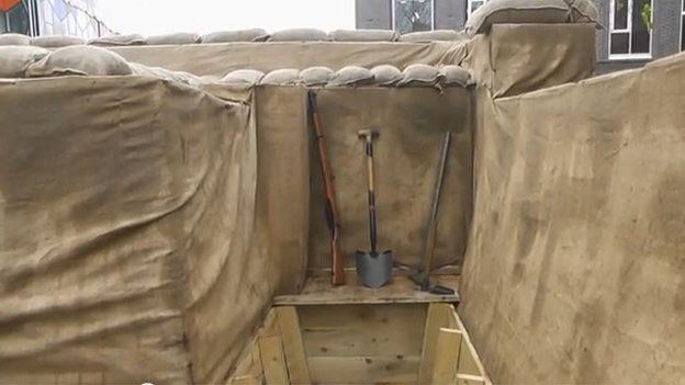 'World War One trench' recreated in Kent woodland - BBC News
