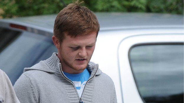 Ex-boxer Christopher McLean jailed over 'one punch' killing - BBC News