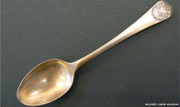 War poet Wilfred Owen's regiment's spoon discovered - BBC News