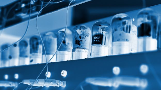 Programming in the early days of the computer age - BBC News