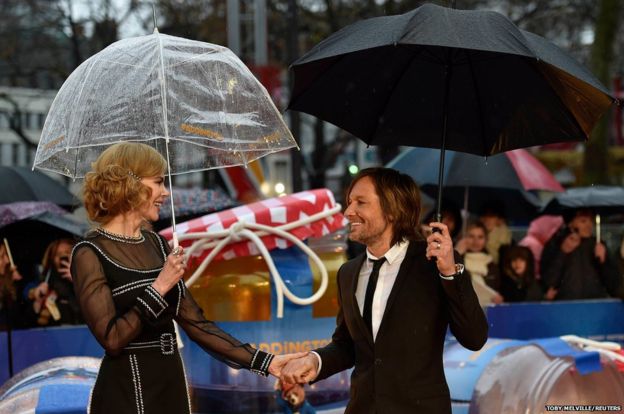 Day in pictures: 24 November 2014 - BBC News