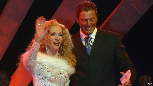 Sabah, Lebanese singing legend, dies aged 87 - BBC News