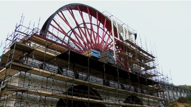 World's largest working water wheel gets £250k makeover - BBC News
