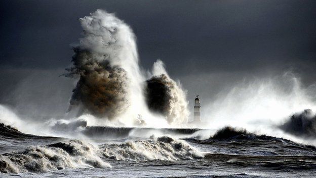 Study: Global warming 'doubles risk' of extreme weather - BBC News