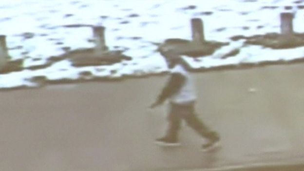 Tamir Rice case: Police will not face charges over killing - BBC News