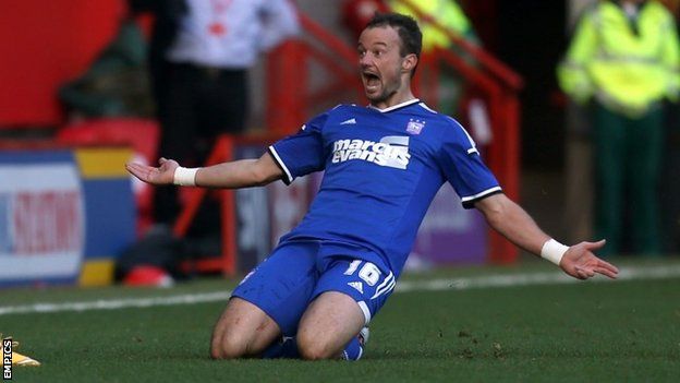 Noel Hunt: Leeds United release Republic of Ireland striker - BBC Sport