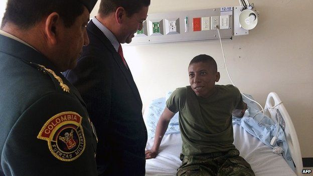 Colombia kidnapping: Farc expected to release Gen Alzate - BBC News