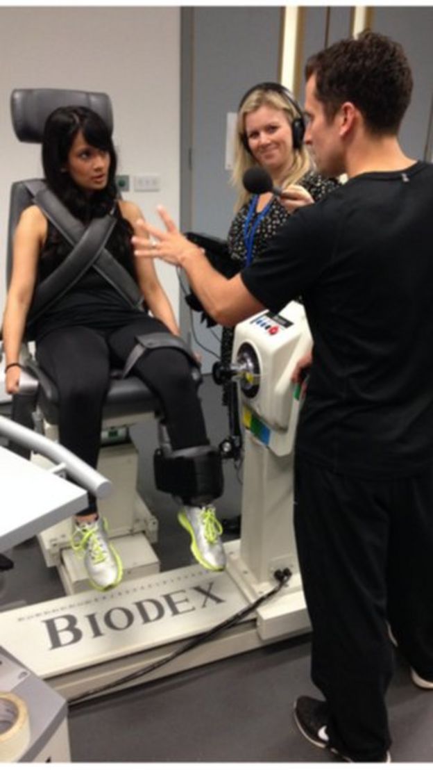 What happens in a football medical? - BBC News