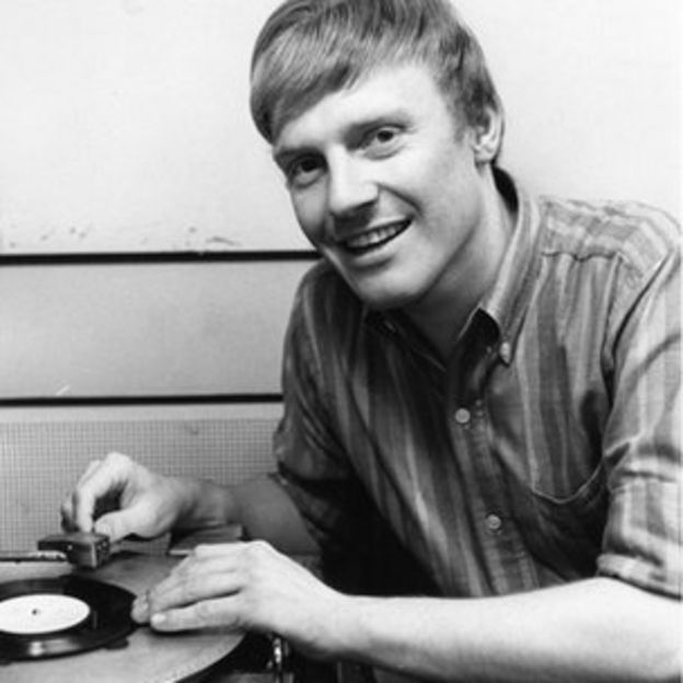 Ex-DJ Chris Denning jailed for sex abuse - BBC News