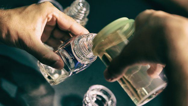 Russian doping: Moscow press furious at allegations - BBC News