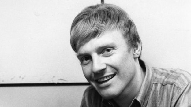 Paedophile ex-BBC DJ Chris Denning died at Bedford Hospital - BBC News