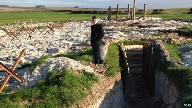 Great Dorset Steam Fair WW1 trenches to stay in place - BBC News