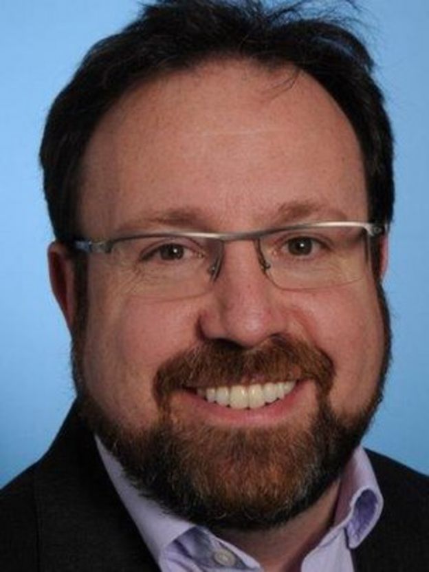 College of Teaching to raise profession's status - BBC News