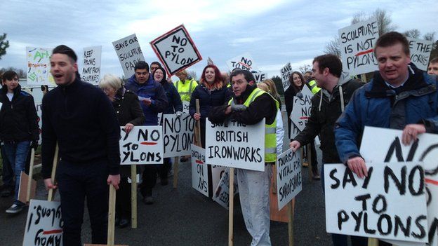 Oswestry protest against Wales and Shropshire pylon plan - BBC News