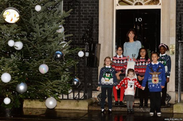 Day in pictures: 12 December 2014 - BBC News