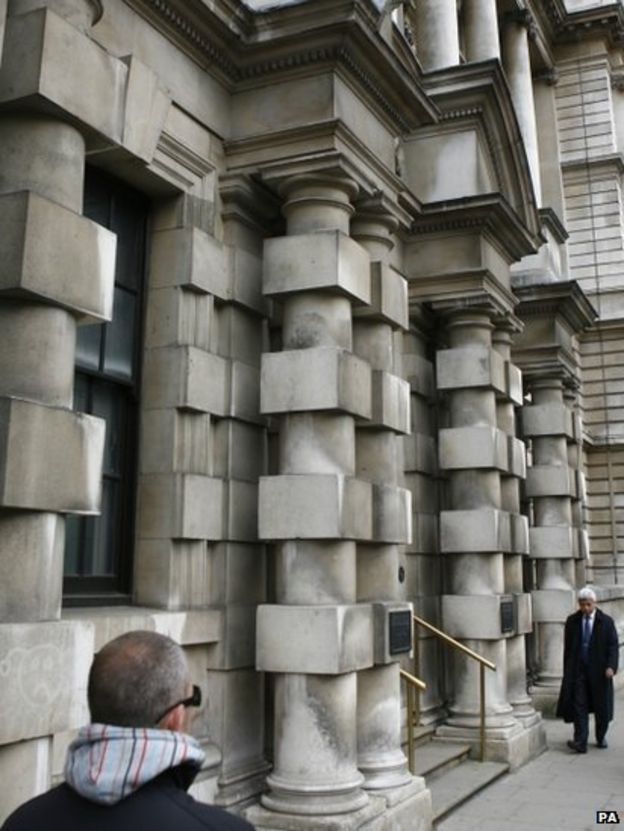 Churchill's Old War Office building sold off - BBC News