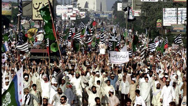 Why the Taliban targets schools - BBC News