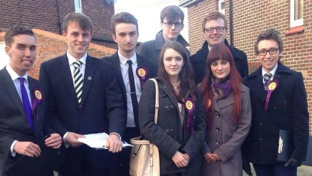 UKIP's youth challenge - BBC News