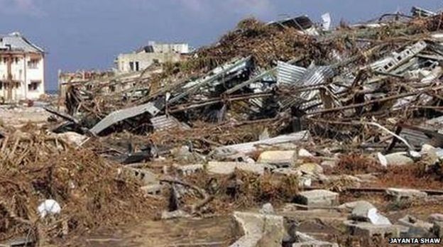 How living through tsunami 'changed our lives' - BBC News