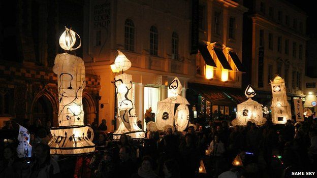 Brighton Winter Solstice event helped by crowd-funding - BBC News