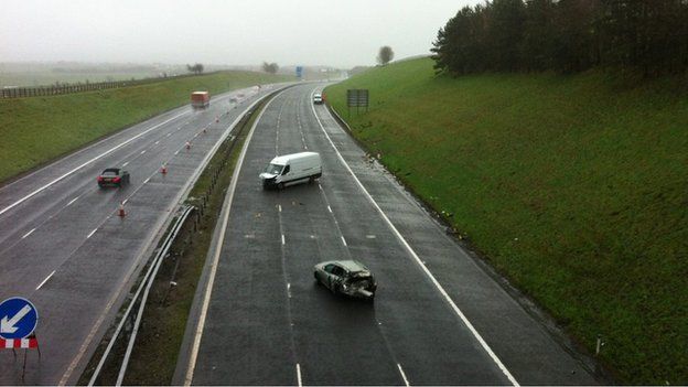 Police search for man involved in fatal A74 (M) crash - BBC News