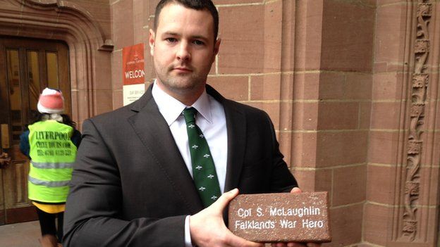 Stewart McLaughlin: Memorial stone for Falklands soldier - BBC News