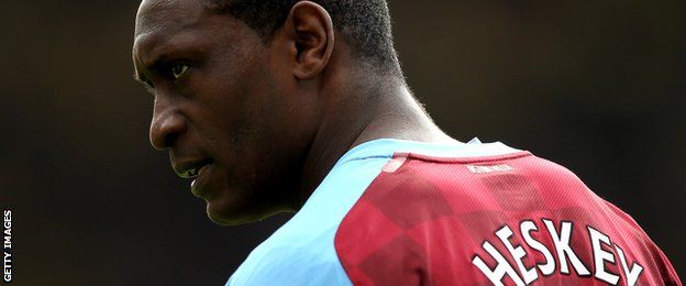 Emile Heskey: Bolton Wanderers sign ex-England striker - BBC Sport