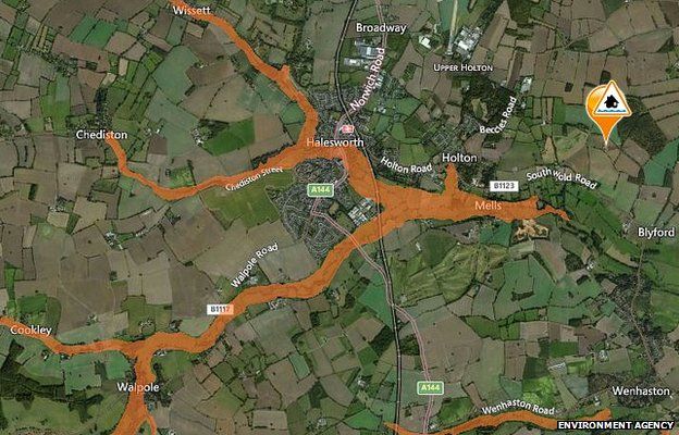 Halesworth flood warning lifted by Environment Agency - BBC News