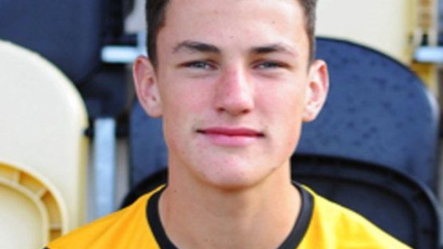 Cheltenham Town 0-1 Newport County - BBC Sport