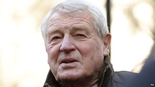 New Year Honours 2015: Twelve famous faces - BBC News