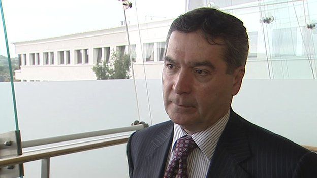 New Year Honours 2015: More than 80 awards for Northern Ireland - BBC News