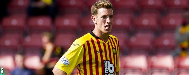 Falkirk: Mark Kerr and Aaron Muirhead sign for the Bairns - BBC Sport