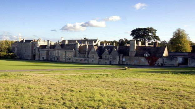 Apethorpe Hall sold to French baron after £8m English Heritage ...