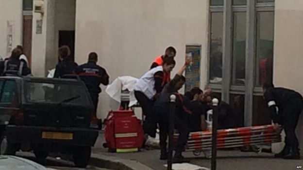 In pictures: Gun attack on French magazine - BBC News
