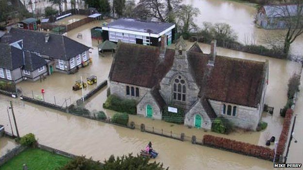 Queen Camel's Countess Gytha school move plans approved - BBC News