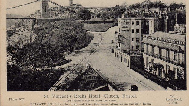 Clifton Rocks Railway recreates 120-year-old sign - BBC News