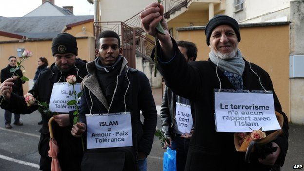 France divided despite uplifting rallies - BBC News